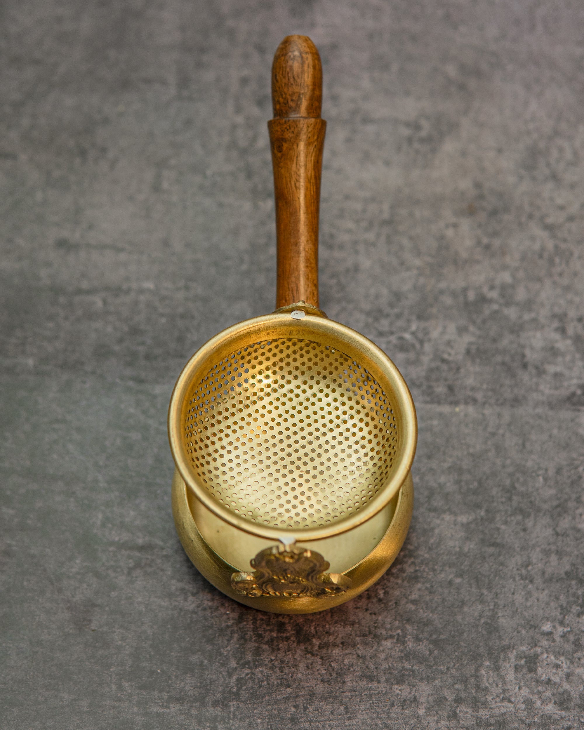 Exquisite Brass Swing Tea Strainer with Wooden Handle