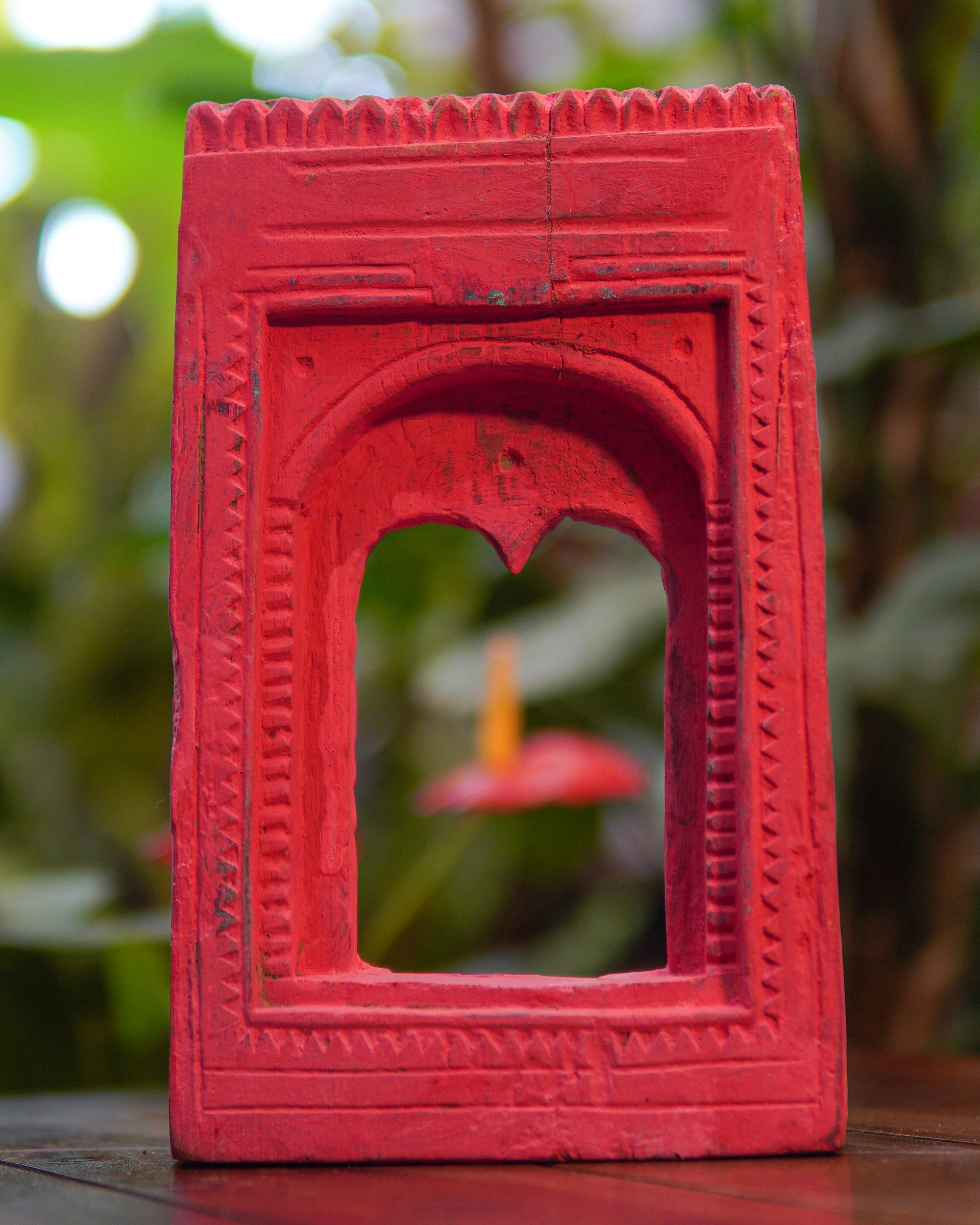 Wooden Temple Frame in Dark Pink